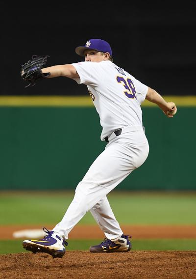 Hawaii's big blasts, LSU's misses lead to 'frustrating' home loss in ...