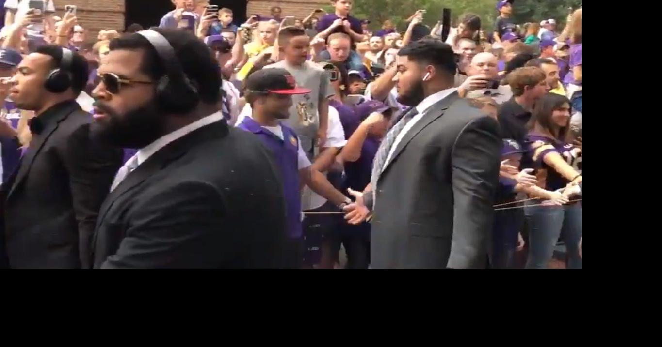 Video: Join LSU Tigers as they march down Victory Hill ahead of ...