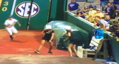 No harm, no foul: LSU ball girl confused, throws fair ball into stands ...