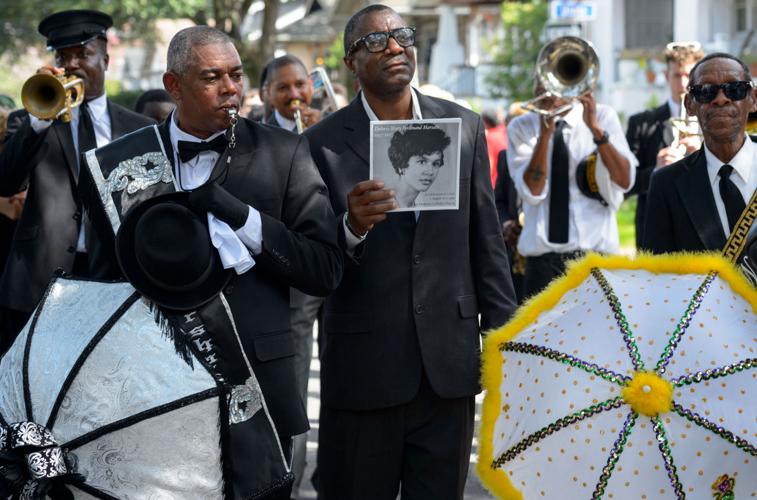 Photos: Jazz procession follows funeral of famous musical family ...