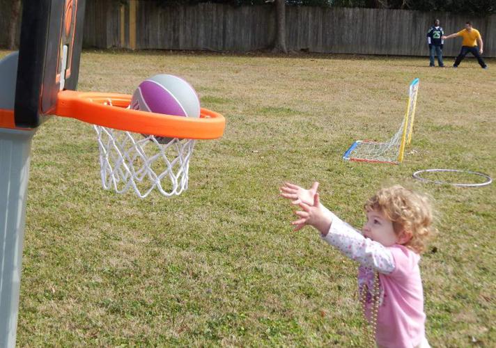 West Bank Spotlight: In Terrytown, Girl Scouts skate into cookie-sales ...