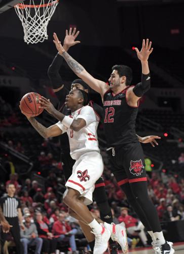 Cedric Russell reverses his fortune in Sun Belt tourney crunch time in ...