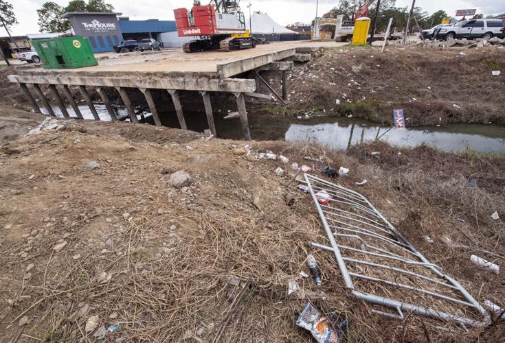 Videos show Tigerland bar patrons falling off a closed bridge. What ...