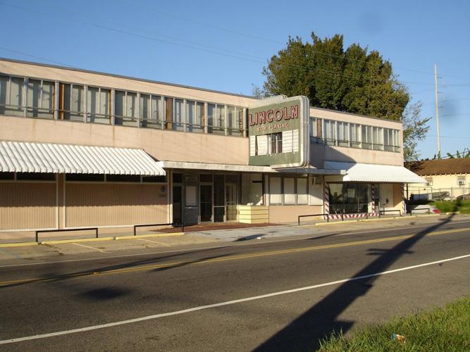 Haunting photographs of overgrown, abandoned Baton Rouge places ...