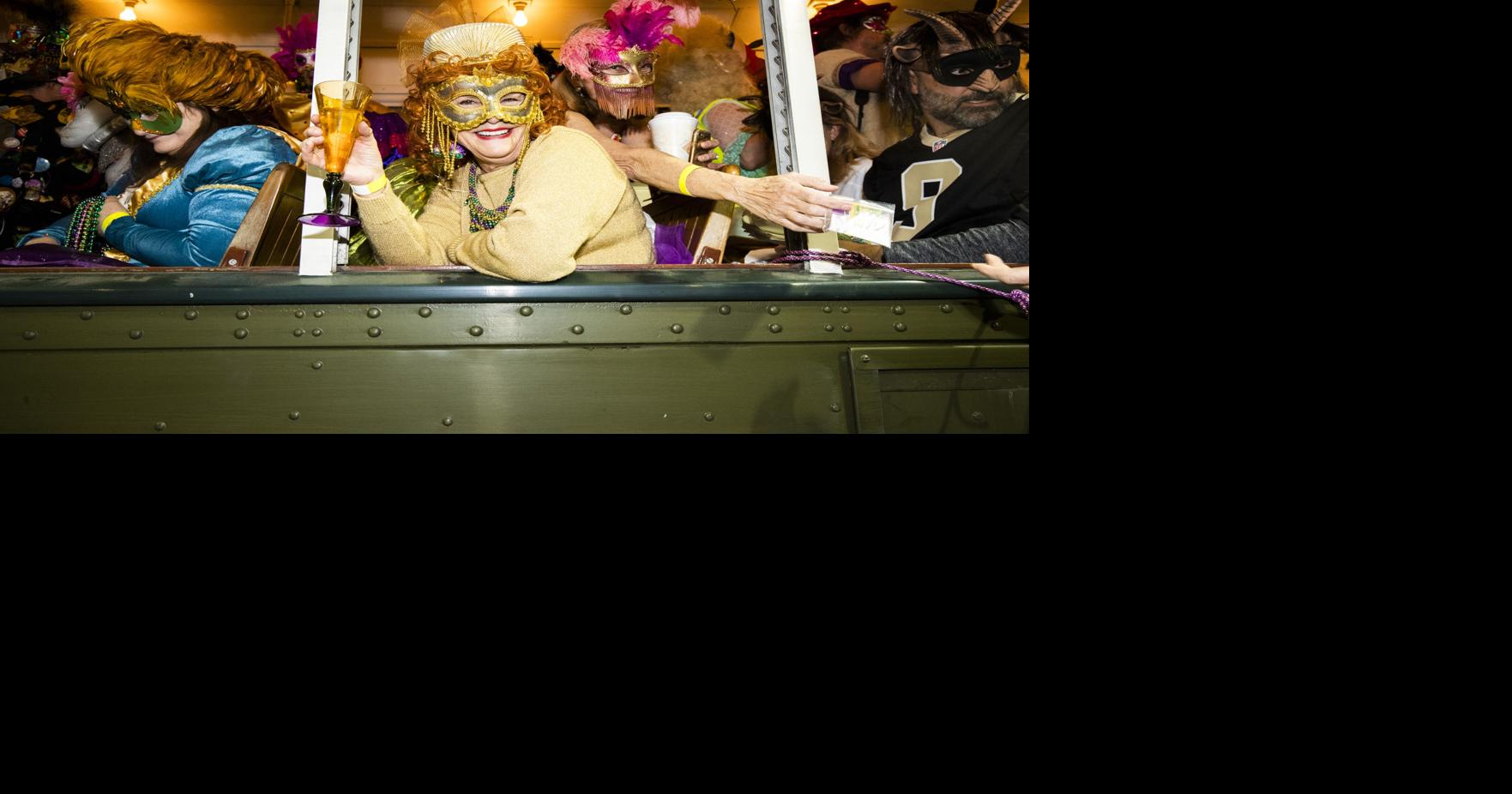 Photos, video: Phunny Phorty Phellows cheer, jeer and roll in the ...