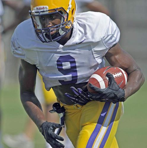 Notebook: LSU receivers playing inside and out under offensive ...