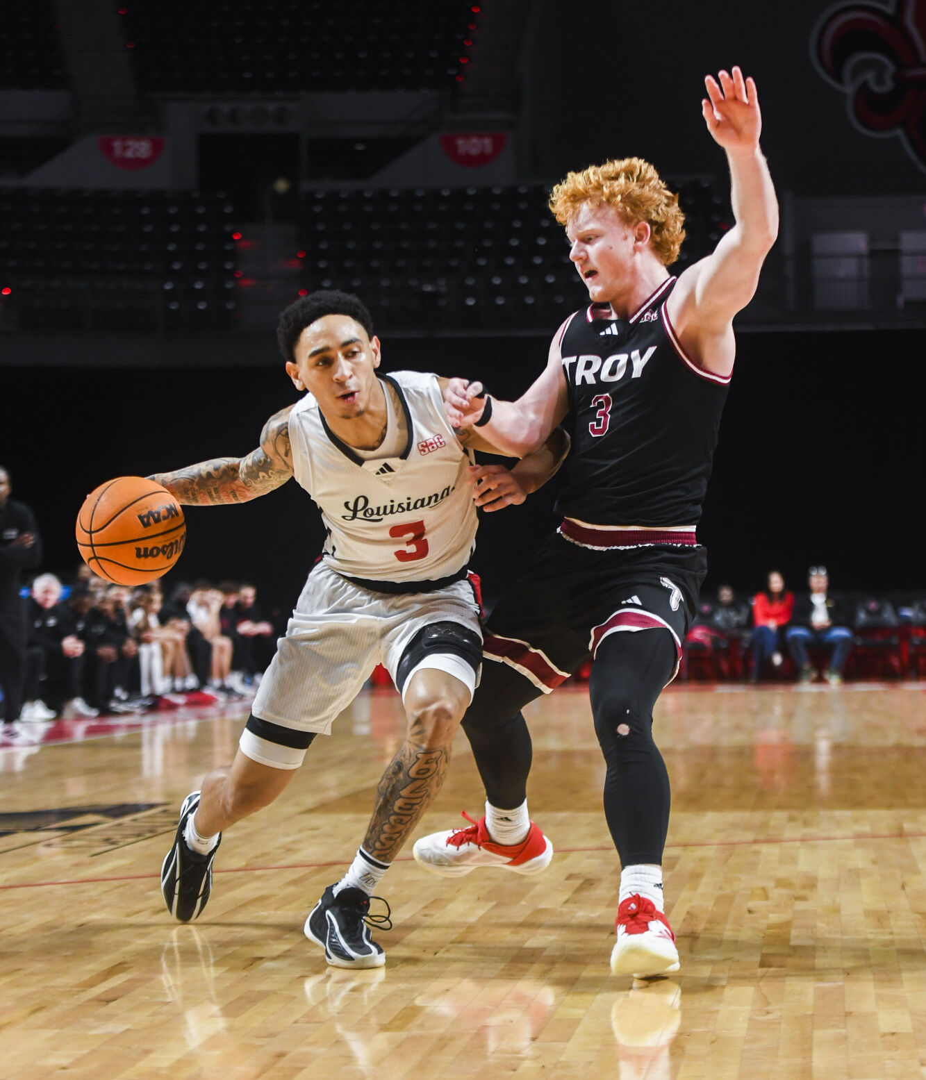 UL wastes 15-3 second-half run with poor final six minutes | UL Ragin ...