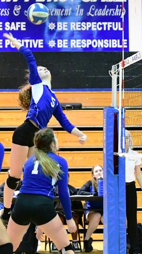Mandeville volleyball beats Slidell, falls to Mount Carmel | St Tammany ...