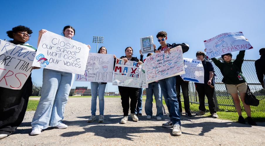 Students, families frustrated after vote close Comeaux High | Education ...