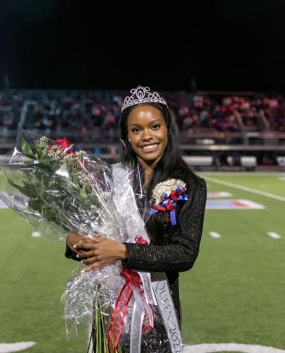 Zachary High School crowns homecoming queen for 2022 | Zachary ...