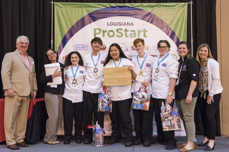 High schoolers win awards in ProStart Student Invitational ...