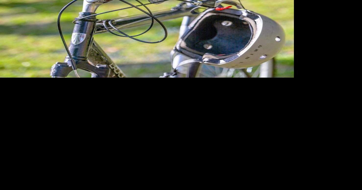 Photos: Why did the chicken bike to work? Event promotes bike riding in ...
