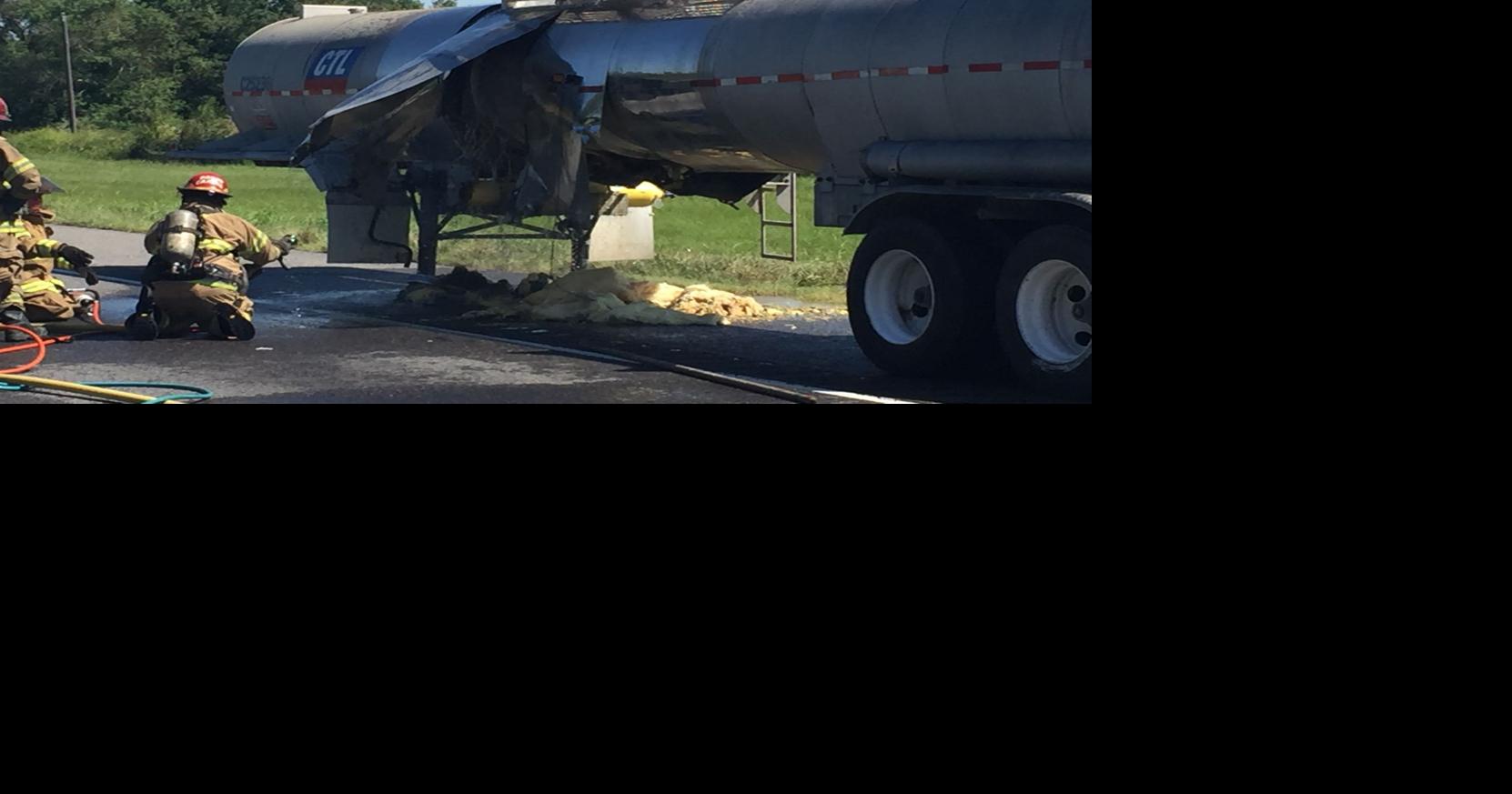 Tanker truck carrying molten sulfur begins leaking, smoking on I-10 ...