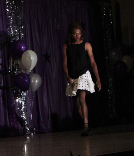 Hunks in Heels: DSHS Womanless Pageant benefits Project Graduation ...