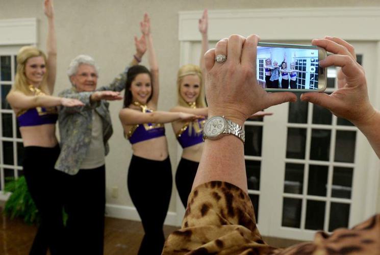 Best lesson ever: LSU’s Golden Girls teach St. James Place residents to ...