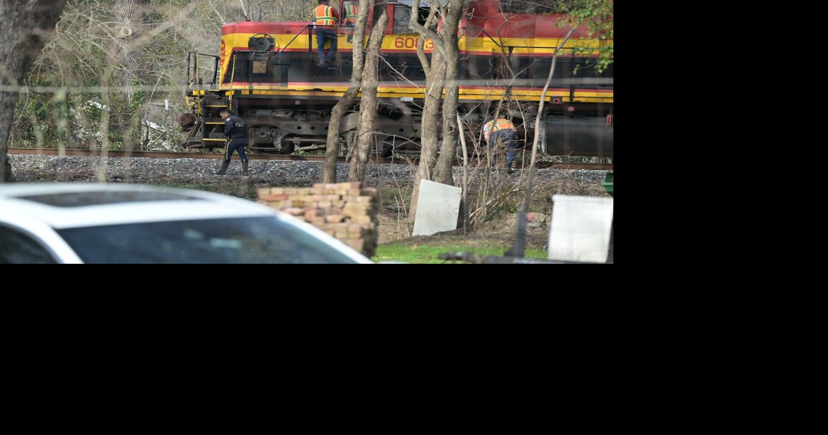 1 dead after being hit by train in Baton Rouge, police say | Crime ...