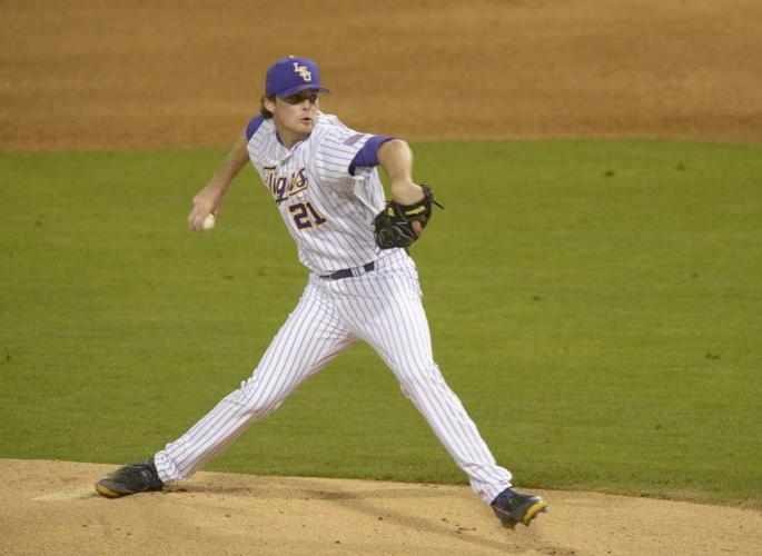 Jake Fraley’s two-run triple propels LSU to 9-8 win over Southeastern ...