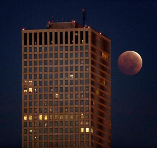 One Shell Square, Louisiana's tallest building, sold to California ...