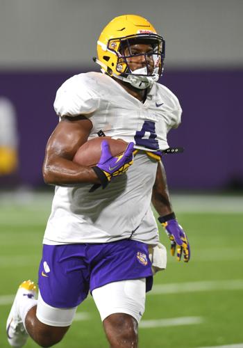 LSU still trying to settle on a starting RB; Thaddeus Moss and Rashard ...