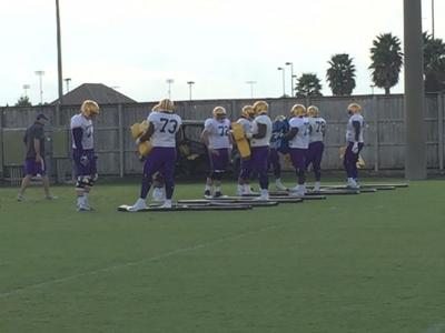 Practice Report: LSU shuffles offensive line, still no Leonard ...
