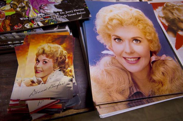 Sale of late ‘Beverly Hillbillies’ star Donna Douglas' belongings draws ...