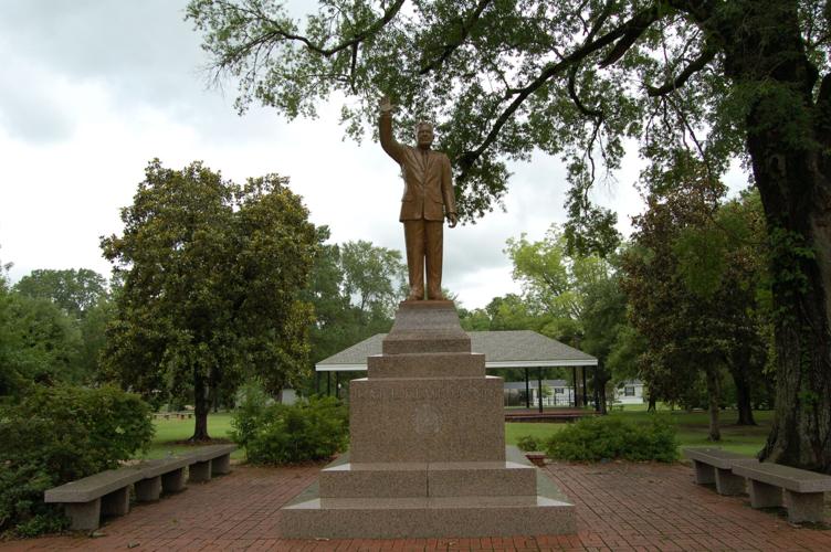 Plaster of Huey P. Long statue on exhibit at Old Capitol ...