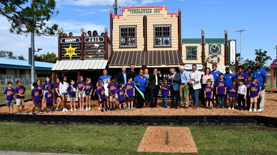Two Lake Charles parks recieve themed playgrounds | Lake Charles News ...