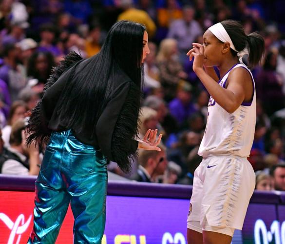 Assistant Jennifer Roberts key cog of LSU women's basketball | LSU ...