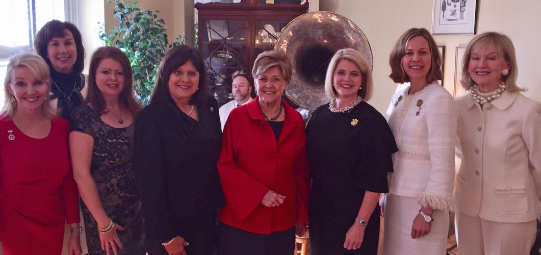 Washington Mardi Gras royalty make their dinner dance debuts in day 2 ...