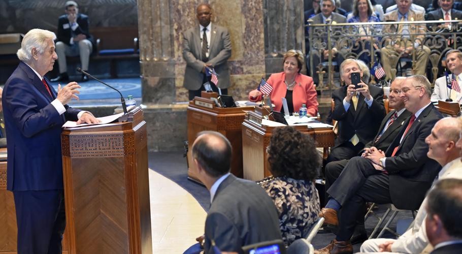 In farewell Sen. John Alario asks legislators to work together -- but ...