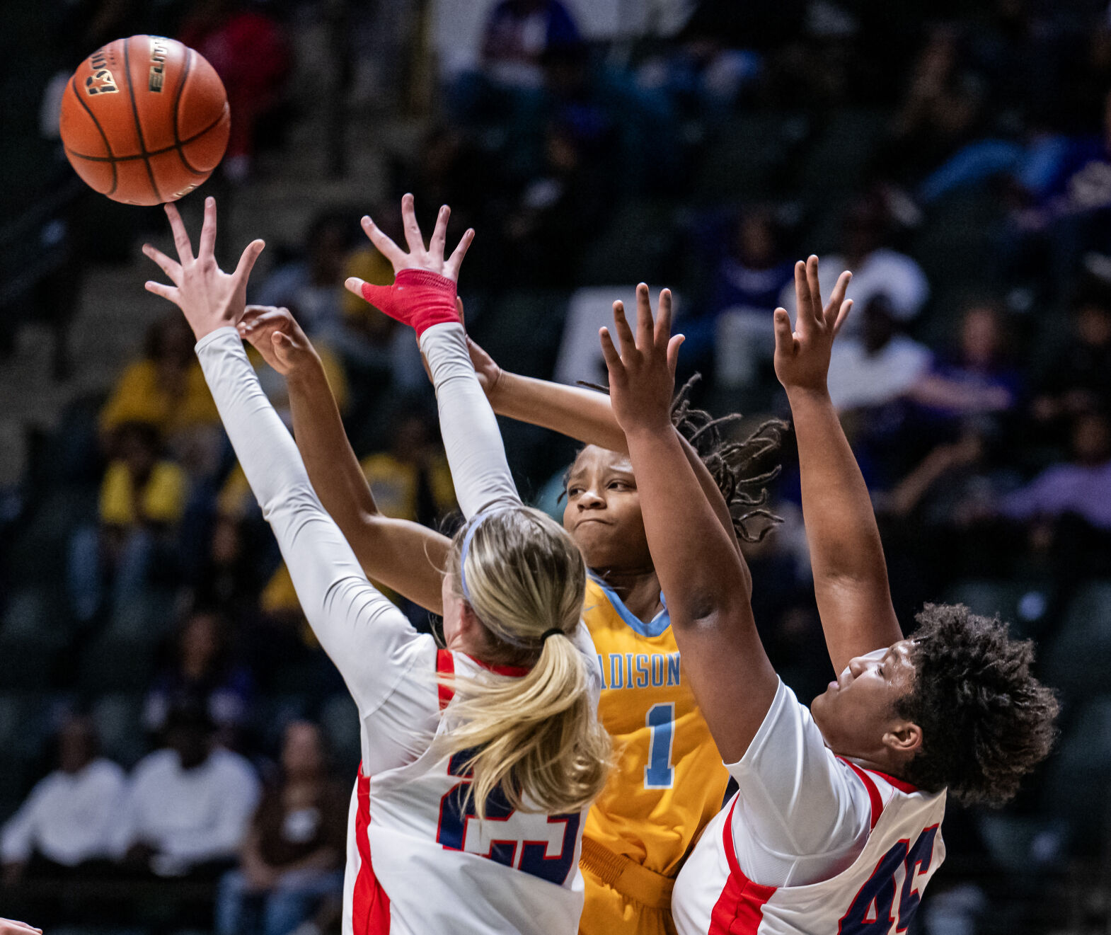 Photos: Lafayette Christian Claims Division II Select Crown Over ...
