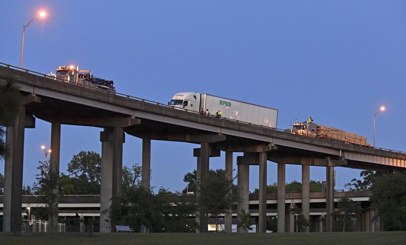 I-110 South reopened at I-10 East split after accident in Baton Rouge ...