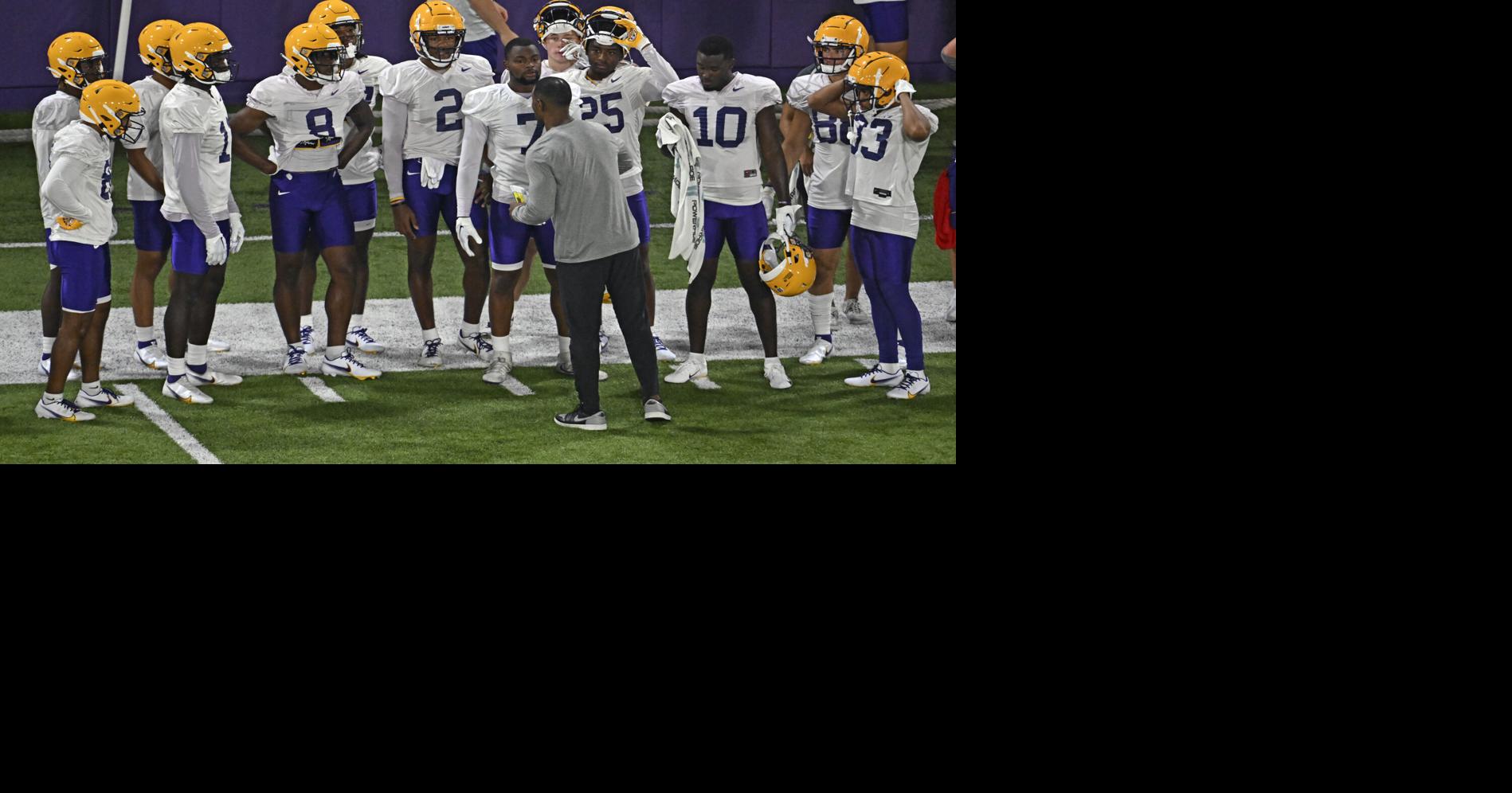 LSU football lands 5-star wide receiver Dakorien Moore | LSU ...