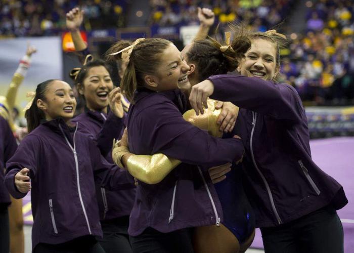 Ashleigh Gnat’s perfect 10 on the floor leads LSU gymnasts to season ...