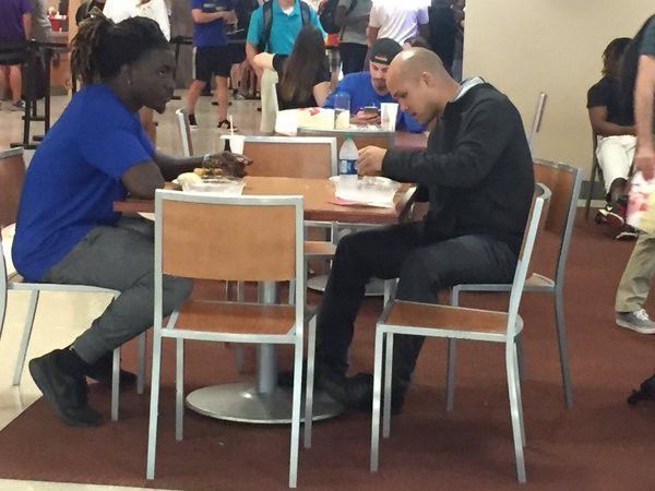 Les Miles dishes on Cuba, Tigers fall to Tulane: LSU week in review ...