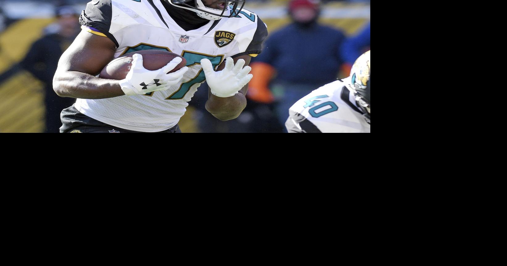 Forever LSU: Leonard Fournette seen wearing LSU shoulder pads during ...