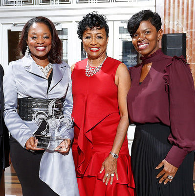 Lake Forest Charter School holds fundraising gala | Crescent City ...