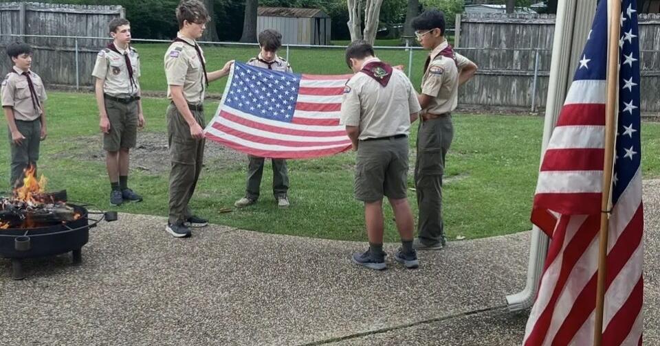 Baton Rouge Boy Scouts hold flag retirement ceremony | Entertainment ...