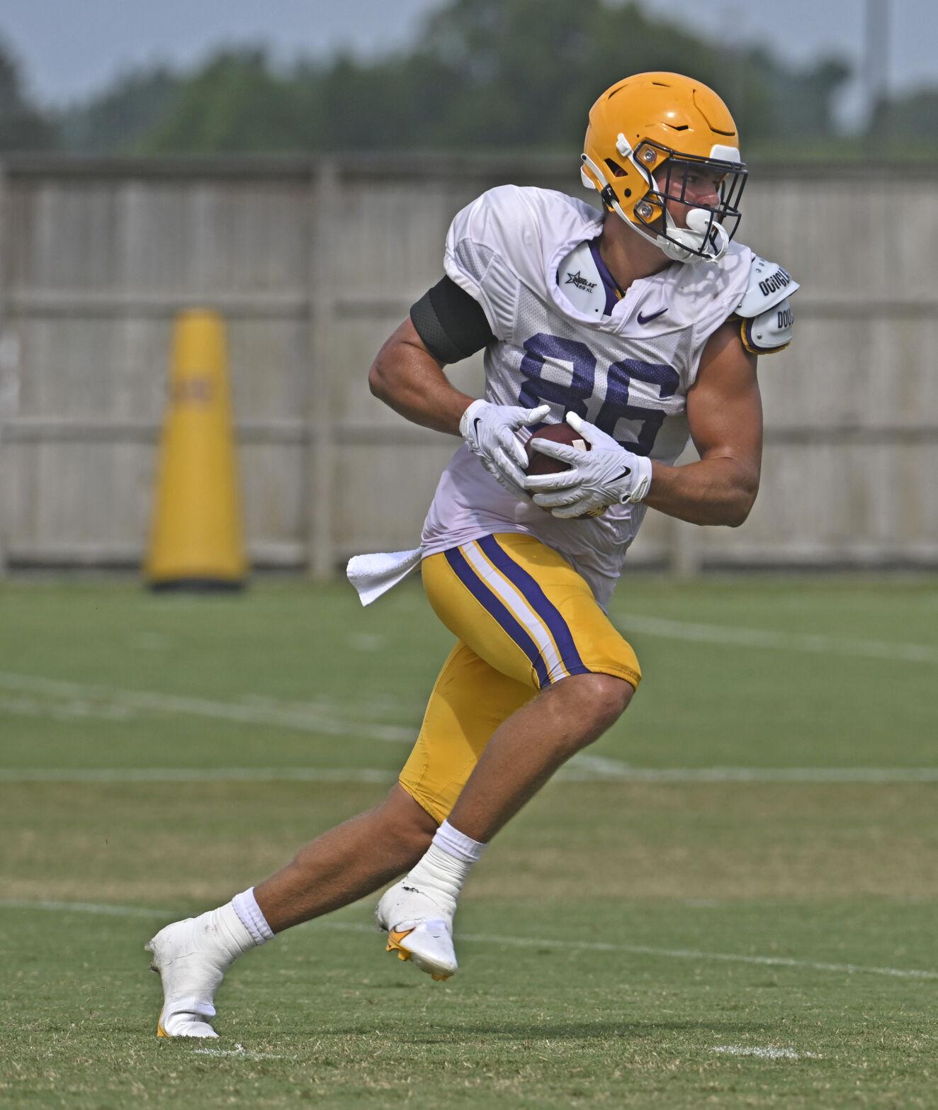Brian Kelly predicts this LSU freshman tight end will 'hit' like ...