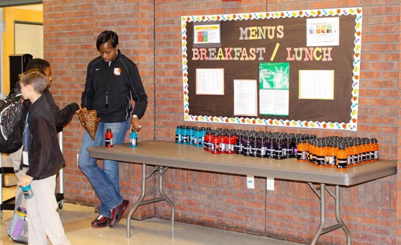 Copper Mill students enjoy cool drinks as reward | Zachary ...