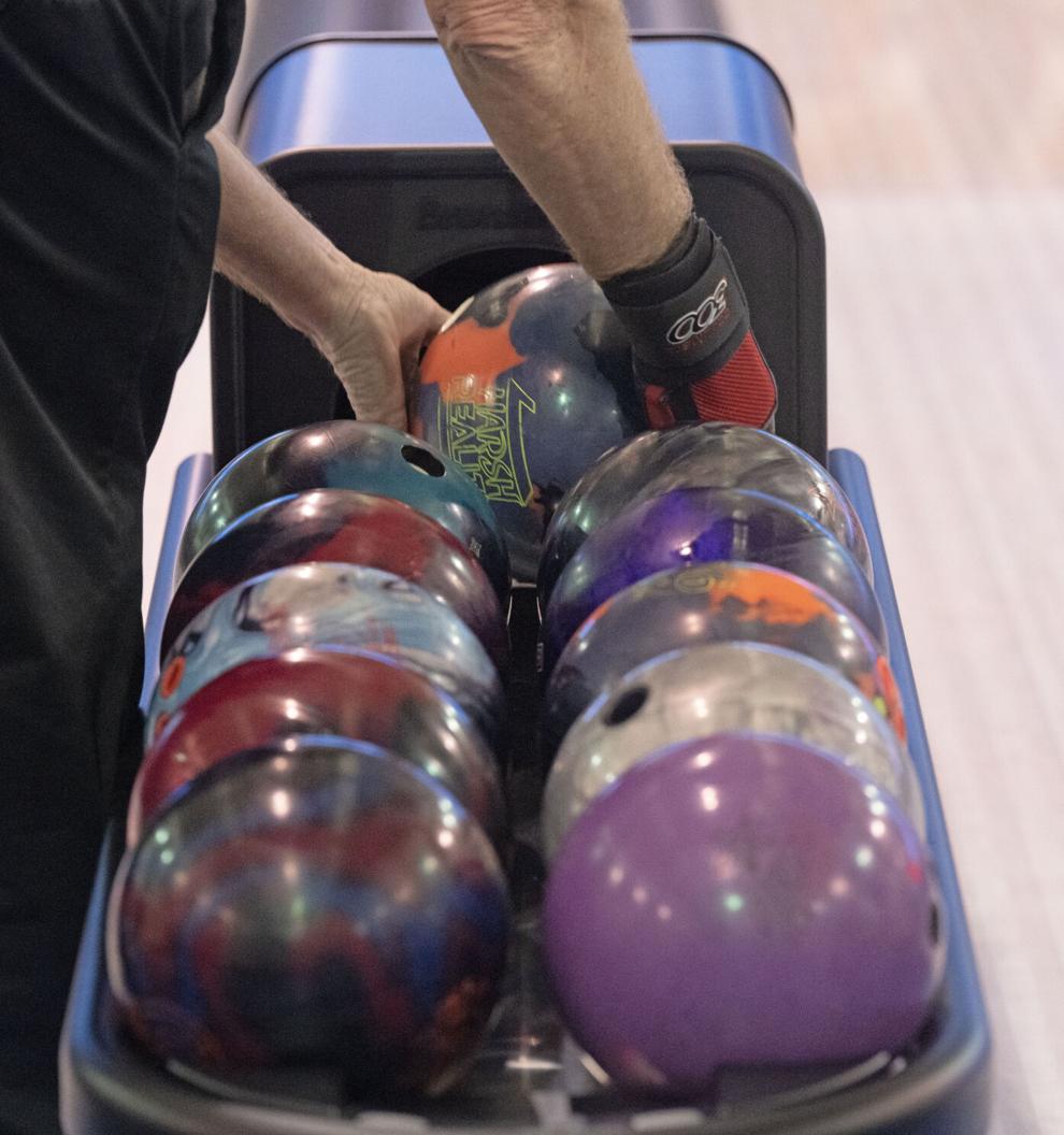 Bowlers from all over to Baton Rouge to compete in tourney ...