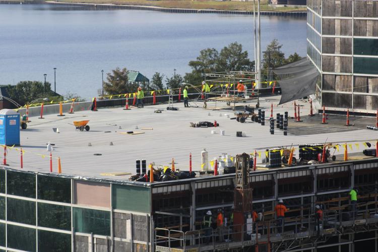 Repairs underway at hurricane-battered Lake Charles skyscraper, but its ...