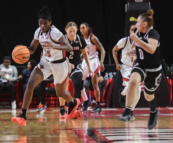 Skylah Travis, Nubia Benedith lead Cajuns to win again | UL Ragin ...