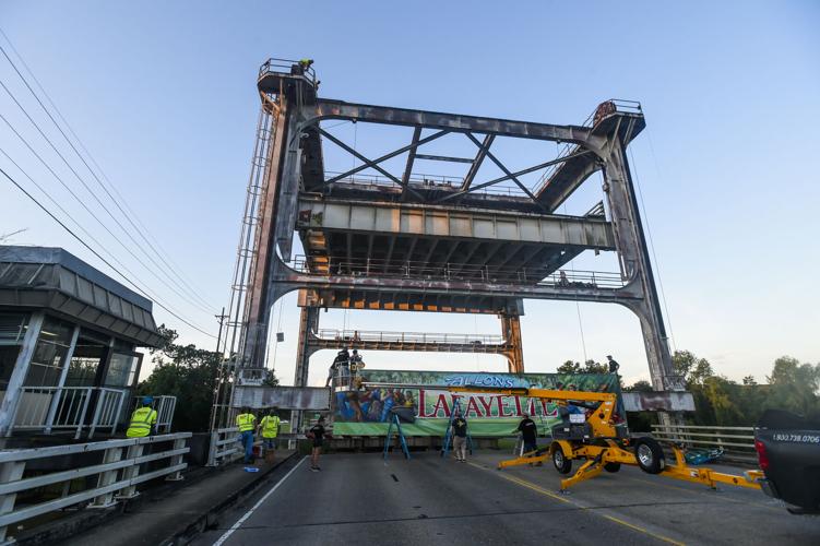 Iconic Robert Dafford murals installed on historic Pinhook Bridge in ...