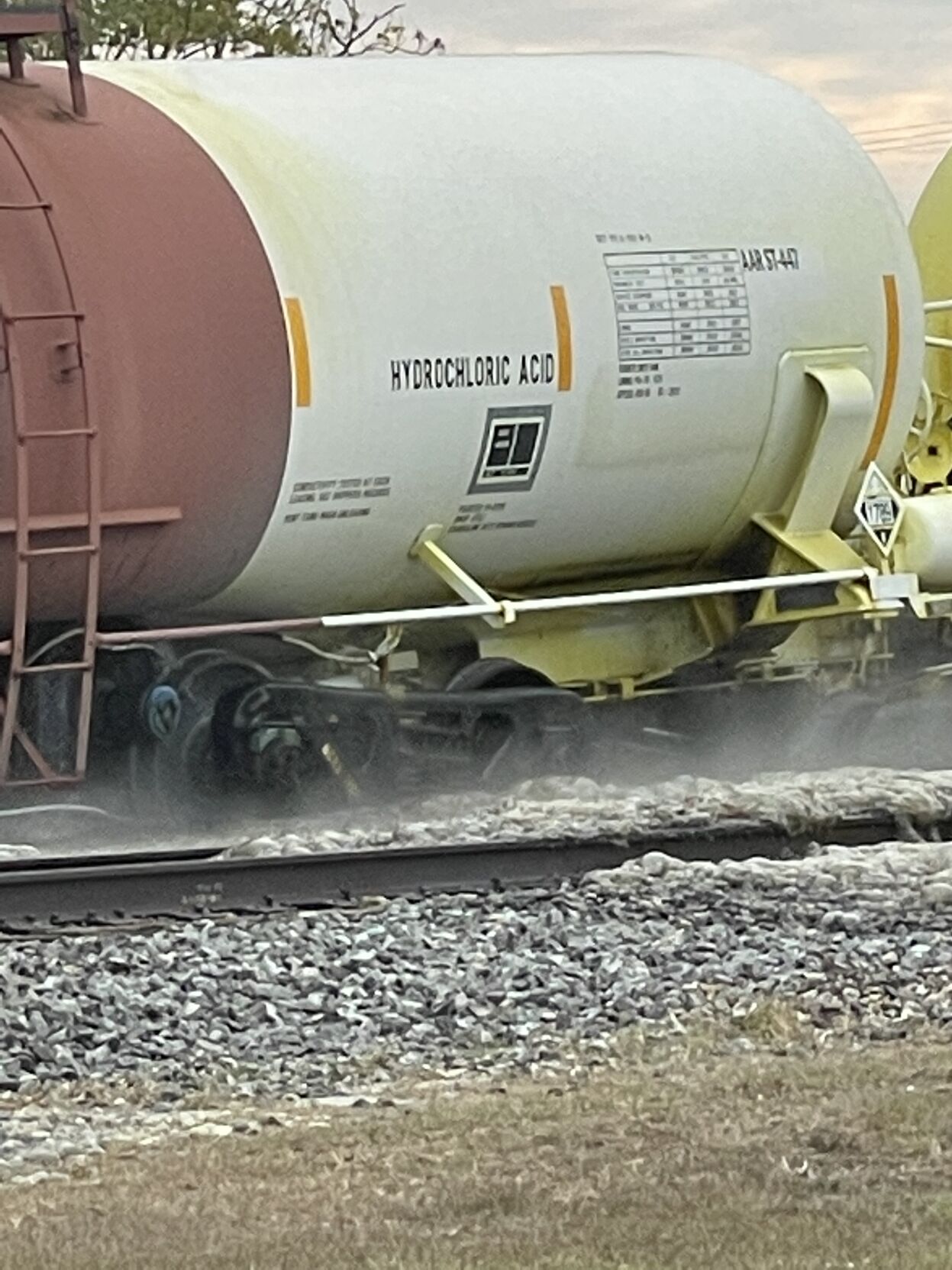 After train derailment causes acid leak, evacuation in St. James ...