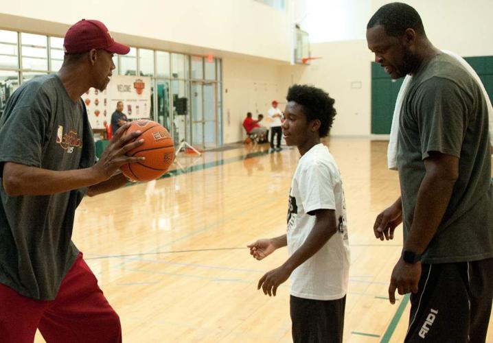Back at Tulane: ‘Hot Rod’ Williams works at basketball clinic put on by ...