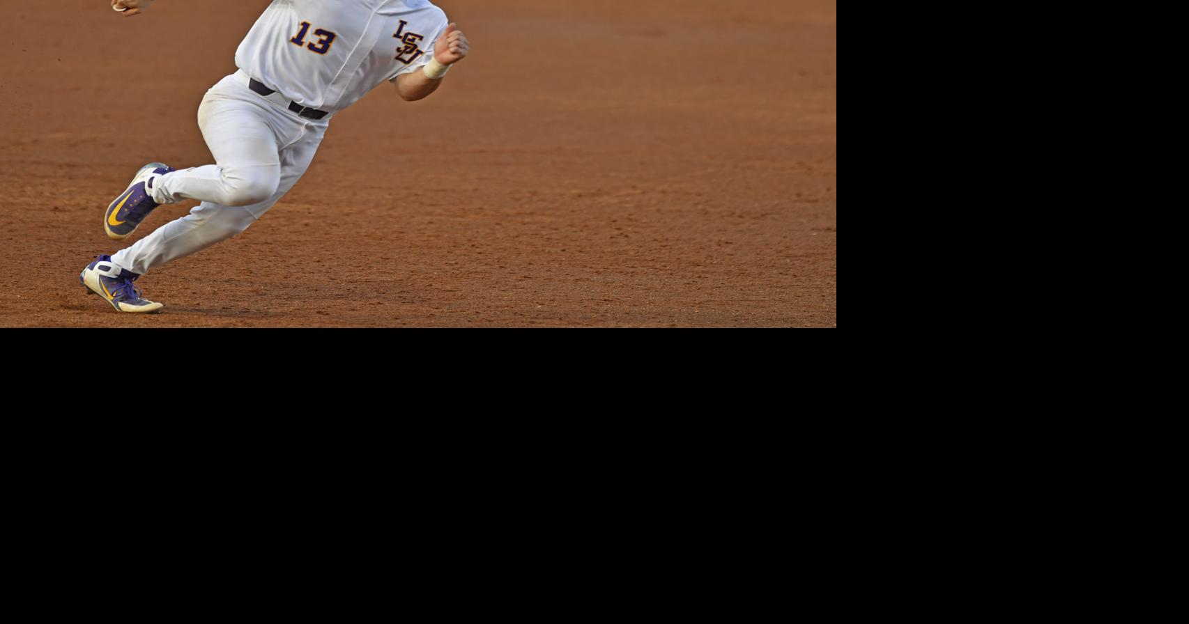 Saul Garza's monster game leads LSU baseball to key series-opening win ...
