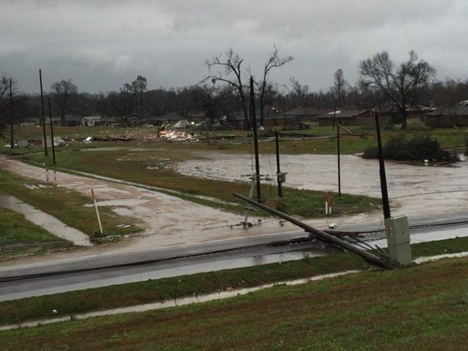 Photos, videos: Storm toll in Baton Rouge area includes heavy damage to ...