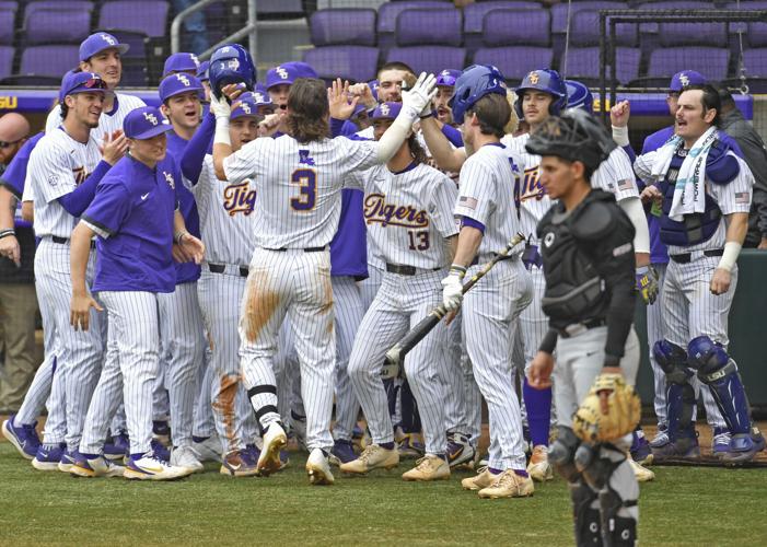 Blake Money exits game early; LSU rallies to win close one over Bethune ...