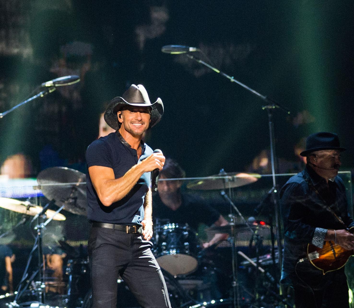 Tim McGraw, nephew Timothy Wayne touring this summer | Music ...